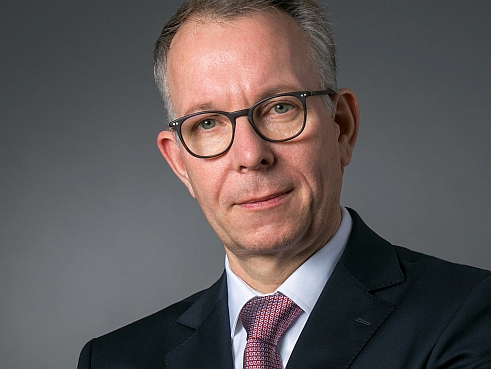 Vertragsverlängerung für Vorstand der BCA - VersicherungsJournal ...