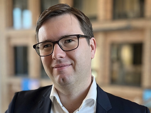 Zurich gewinnt Axa-Manager als Risiko-Vorstand - Versicherungsjournal ...